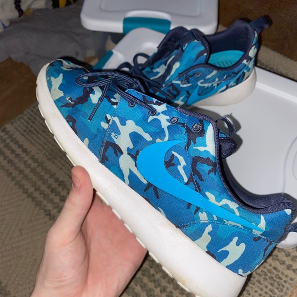 Nike | Shoes | Nike Roche Run Special Blue Camo Edition | Poshmark